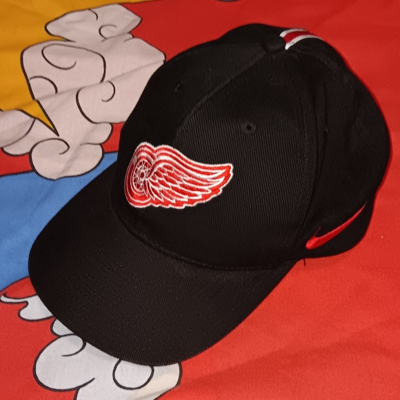 Nike | Accessories | 9s Nike Dry Land Training Detroit Red Wings Hat ...